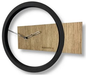 Krásné hodiny ze dřeva v elegantním stylu