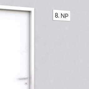 ACCEPT Označení podlaží "8. NP" - stříbrná tabulka - černý popis