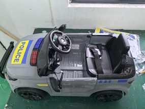 AIYAPLAY policejní elektrické auto 12V s dálkovým ovladačem, světlem a sirénou, šedé