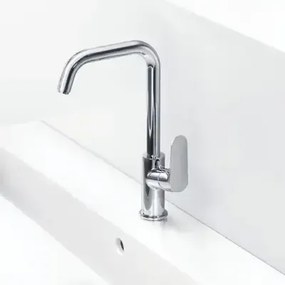 Hansgrohe Focus E2 - Umyvadlová baterie s otočným výtokem chrom
