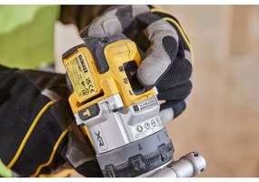 AKU vrtačka s příklepem DeWALT DCD1007H2T 18V 2x 5,0Ah PWST