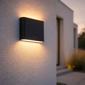 Moderní venkovní nástěnné svítidlo černé 11,5 cm vč. LED IP65 - Batt