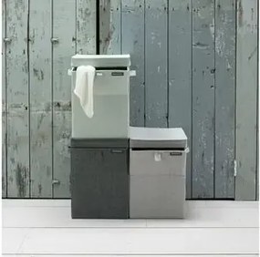 Brabantia Koš na prádlo 35 L stohovatelný černá / 44.5 x 37 x 32 cm