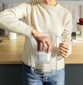 Brita Style Essential XL modrá / Filtrační konvice na vodu / 3,6 l / f