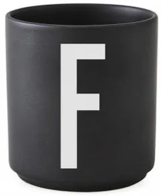 Hrnek s písmenem F, černá Design Letters