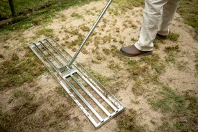 IQ Garden 318770 Nivelační a zapravovací brána 75 cm - pozinkovaná