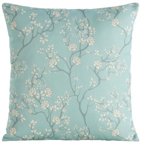 Modrý povlak na polštář s romantickým vzorem bílých květů Šírka: 45 cm | Dĺžka: 45 cm