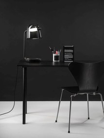 Stolní lampa Brokis Mona small table PC950, 2700K Kabel: Textilní černý, Povrch Montury: Černý matný komaxit, Barva skla: Fialová - transparentní sklo
