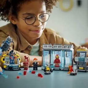 LEGO® Marvel 76315 Iron Man a jeho laboratoř: Síň brnění / Počet dílků