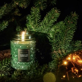 Voluspa svíčka Noble Fir Garland, 510 g