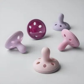 TOMMEE TIPPEE Dudlík Breast-like silikonový, Girl / 6-18 měsíců / 2 ks