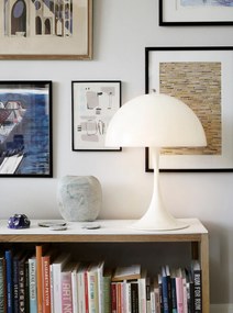 Louis Poulsen Přenosná lampa Panthella 250 Opal Pale Rose, růžová barva