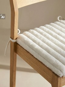 Sinsay - Žebrovaný podsedák na židli z imitace kožešiny - krémová