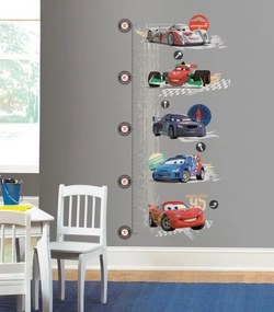 Dětský samolepící metr na stěny pokoje Cars 2