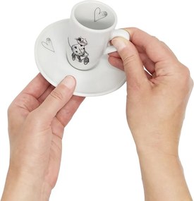 Porcelánový espresso šálek Kočka na kole s podšálkem, 130 ml – černobílý, s autorským designem pro milovníky koček a cyklistiky