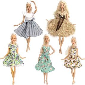 Sada 5 kusů šatů různého stylu pro panenky Barbie
