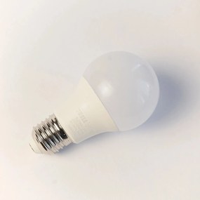 TESLA Lighting LED žárovka E27, 6 W, 640 lm, 3000 K