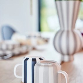 Béžová ručně vyrobená váza z kameniny (výška 28 cm) Toppu – OYOY Living Design