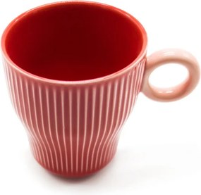 Porcelánový hrnek Twist Red & Pink, 300 ml – italský design, s červeným tělem a růžovým ouškem