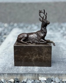 Bronzová socha figurka -  Jelen