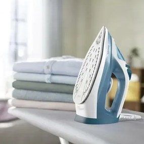 Philips DST3011/20 modrá / Napařovací žehlička / 2100 W / 300 ml / 1.9