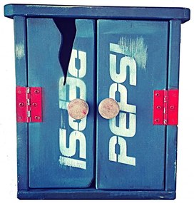 Stará Krása – Ruční výroba Dřevěná vintage skříňka na klíče s výraznou patinou a nápisem PEPSI