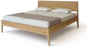 Designová postel Postelia ADRIA Buk jádrový 180x200cm - dřevěná postel z masivu o šíři 4 cm