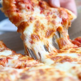 PIANA pizza pec na peletky Ziipa Barva: Eukalyptová zelená