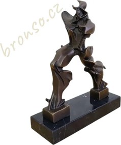 Futuristická bronzová soška – Unique Forms of Continuity in Space – Jedinečné formy kontinuity v prostoru – Umberto Boccioni abstraktní moderní umění