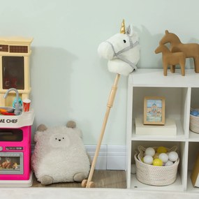 AIYAPLAY hlavice koně na dřevěné tyči Design jednorožce Zvuky a kolečka Houpací kůň 95 cm Bílá
