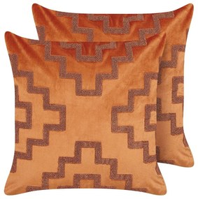 Sada 2 sametových polštářů geometrický vzor 45 x 45 cm oranžový BAHIA Beliani