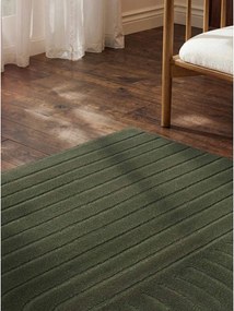 Tmavě zelený ručně tkaný vlněný koberec 80x150 cm Arcura – Vikosa