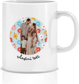 Personalizovaný klasický bílý keramický hrníček 300 ml s výřezem fotky na podkladu
