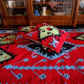 Vlněný Kilim "Kotel"