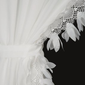 ZÁCLONA NA PÁSCE LORETA 400X250 CM BÍLÁ