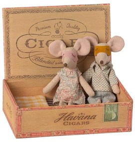Maileg Myší máma s tátou v krabici od doutníků
