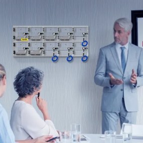 Úložná skříňka na mobilní telefon, 10 slotů z akrylového materiálu se zámky dveří