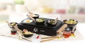 DOMO Elektrický lívanečník s wok pánvemi, 1000W DO8716W