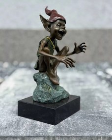Bronzová socha - Skřítek pohádková figurka