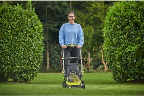 Ryobi RY18LMX40C-0 18V ONE+ Bezuhlíková sekačka na trávu záběr 40cm bez AKU