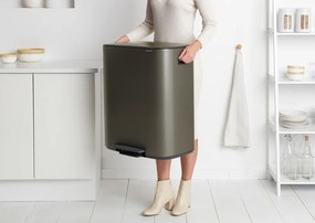 Brabantia BO pedálový koš 60L platinová