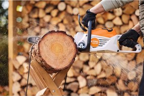 AKU řetězová pila STIHL MSA 80 C-B SET
