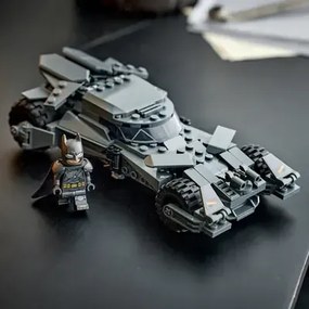 LEGO® DC Batman™ 76331 Batman vs. Superman™: Batmobil / Počet dílků: 2