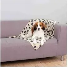 TRIXIE 37191 Flísová deka BEANY 100x70cm - béžová s černými tlapkami