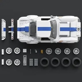 Mattel Mega Hot Wheels prémiová edice - Corvette / od 10 let