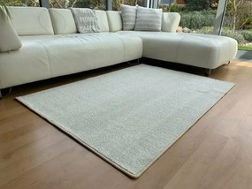 Kusový koberec Capri krémový LUX (Varianta: 1 m2 s obšitím)