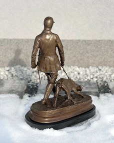 Bronzová socha soška Myslivec a lovecký pes 2