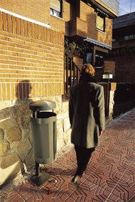 Elkoplast Odpadkový koš Prima Linea 50 l [100-67285 zinkovaný sloupek]