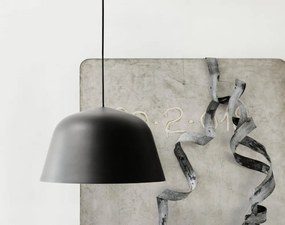 Muuto Závěsná lampa Ambit Ø40, black 26024