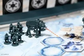 Asmodee Star Wars: Bitva o Hoth / Počet hráčů: 2-4 / Délka hry: 30 min